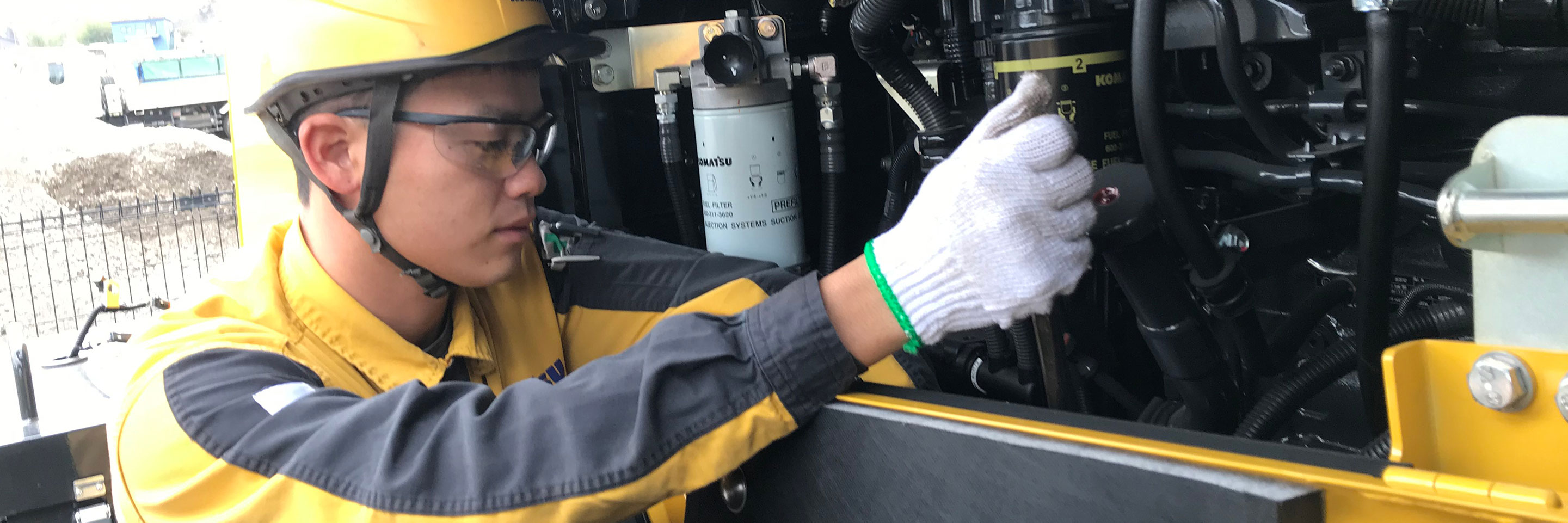 Service & support | Industries we support | Komatsu global site